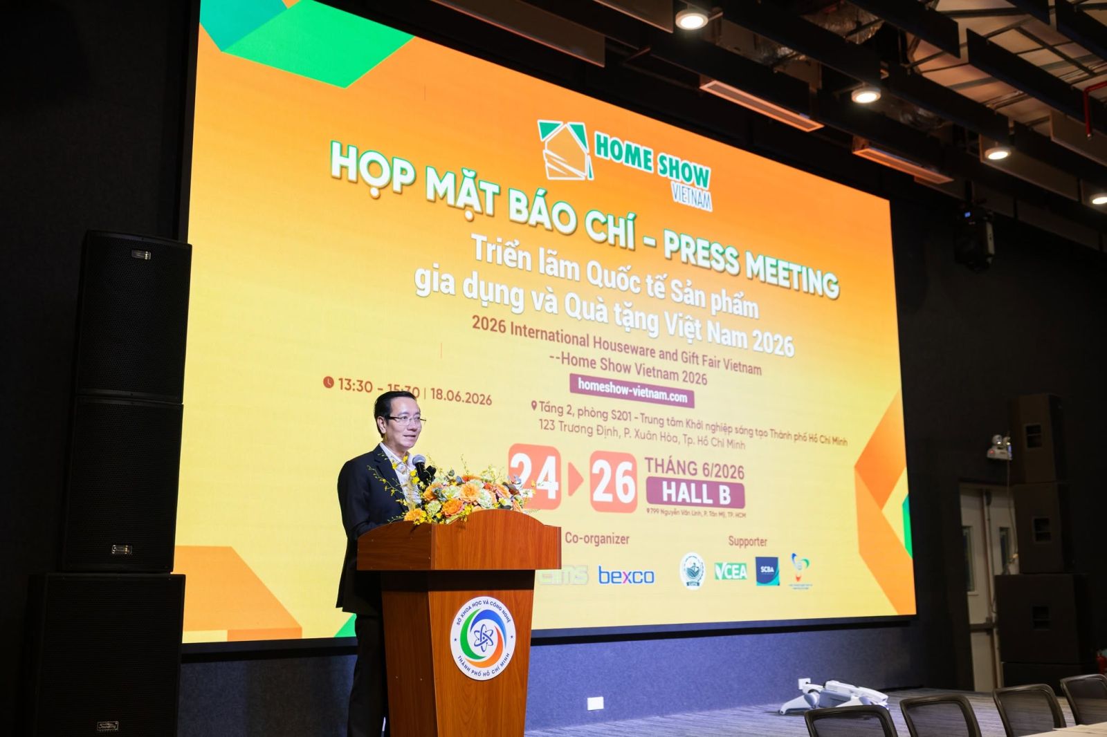 ÔNG NGUYỄN ĐÌNH TÙNG - CHỦ TỊCH HĐQT - TGĐ VINA T&T GROUP THAM DỰ HỌP ...